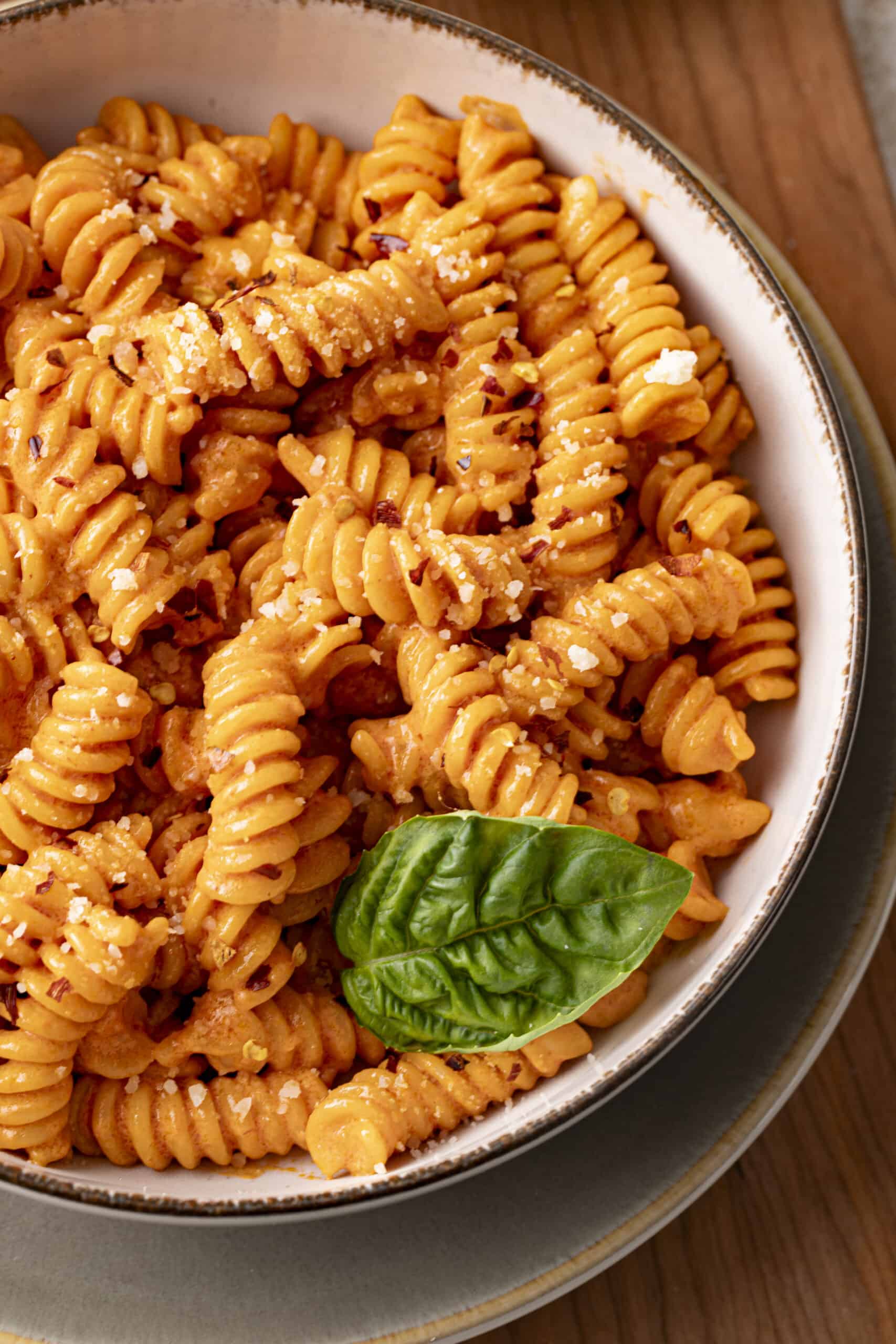Easy Fusilli alla Vodka (Pasta with Sauce Recipe) - Seasoned and Salted