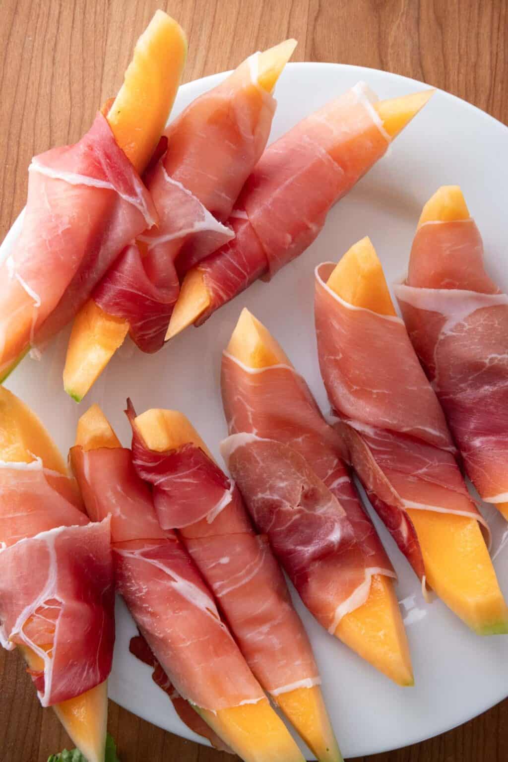 Prosciutto e Melone (Italian Ham and Melon Recipe) - Seasoned and Salted