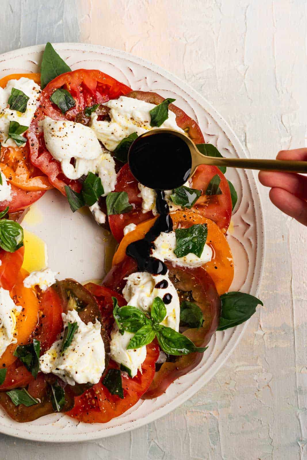 Easy Burrata Caprese Salad with Tomatoes (10 Minutes) - Seasoned and Salted