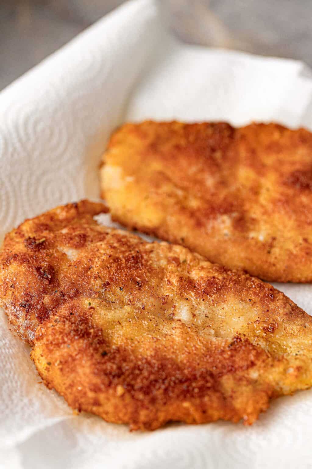 Crispy Lemon Chicken Cutlets Recipe (Lemon Panko Chicken) - Seasoned ...