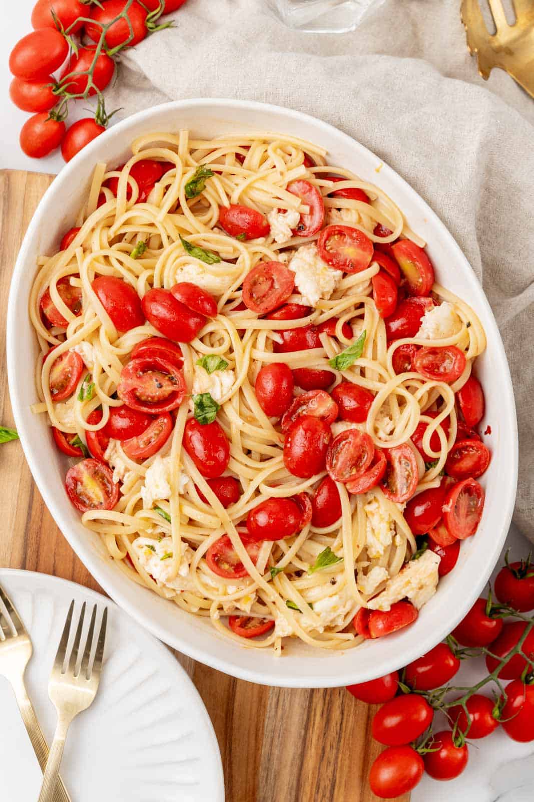 Pasta alla Checca Recipe (Easiest Roman Pasta Ever) - Seasoned and Salted