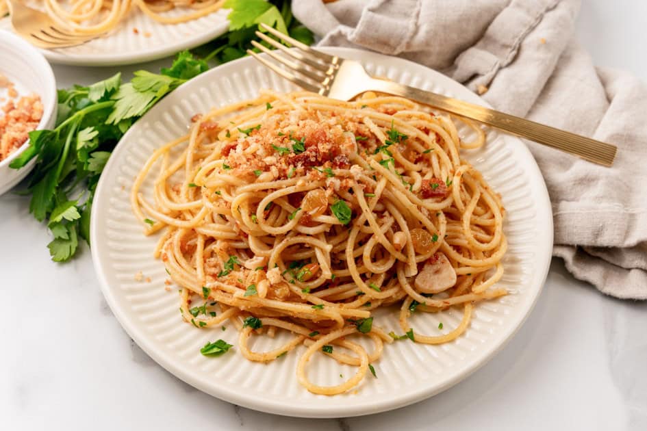 Pasta con Alici (Spaghetti with Anchovy Recipe) - Seasoned and Salted