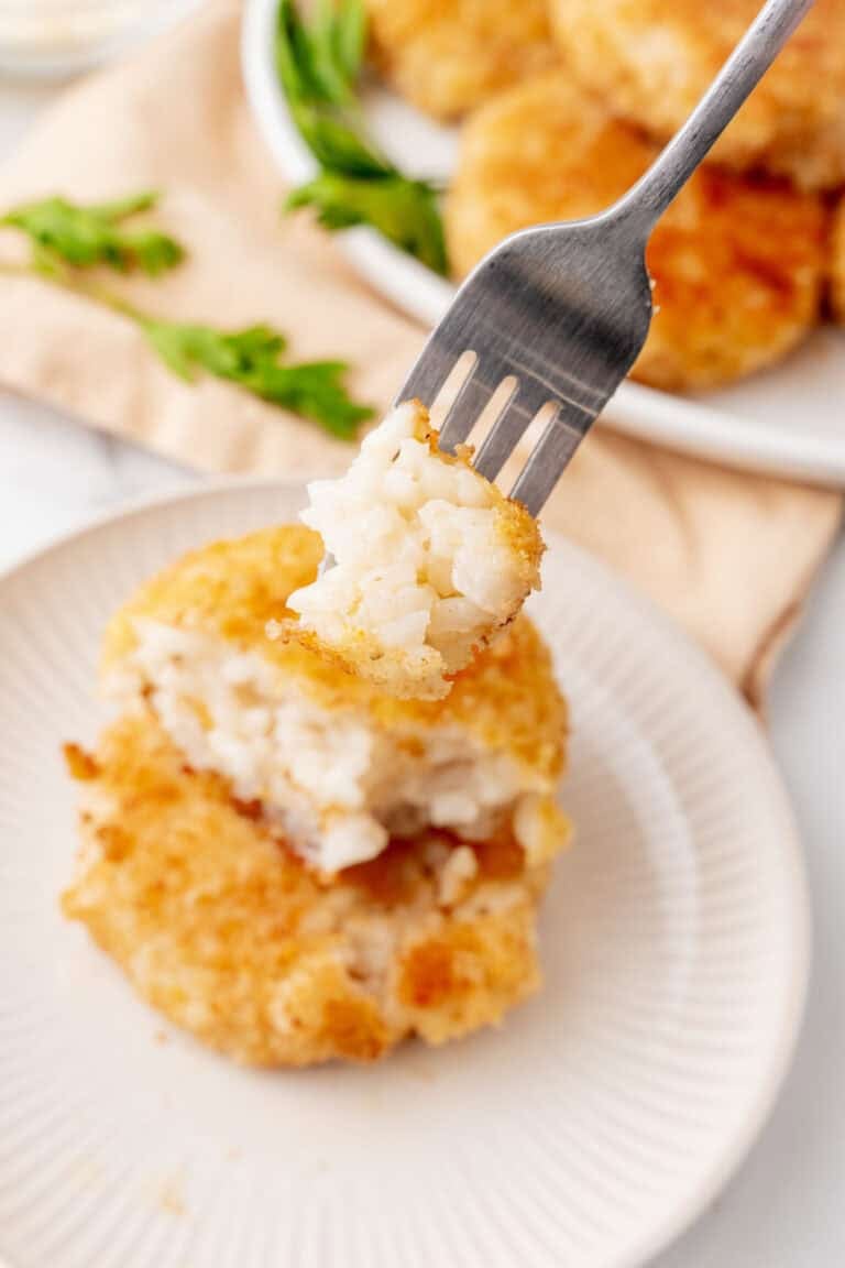 Crispy Parmesan Risotto Cakes (Pan-Fried, Party-Ready) - Seasoned and ...